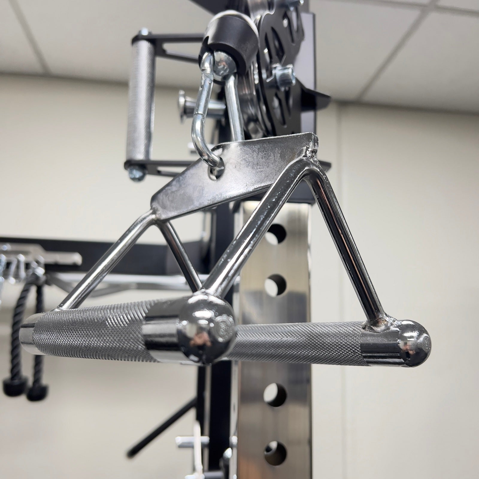 Muscle Motion Chinning Close Grip Row Triangle – Gym Direct