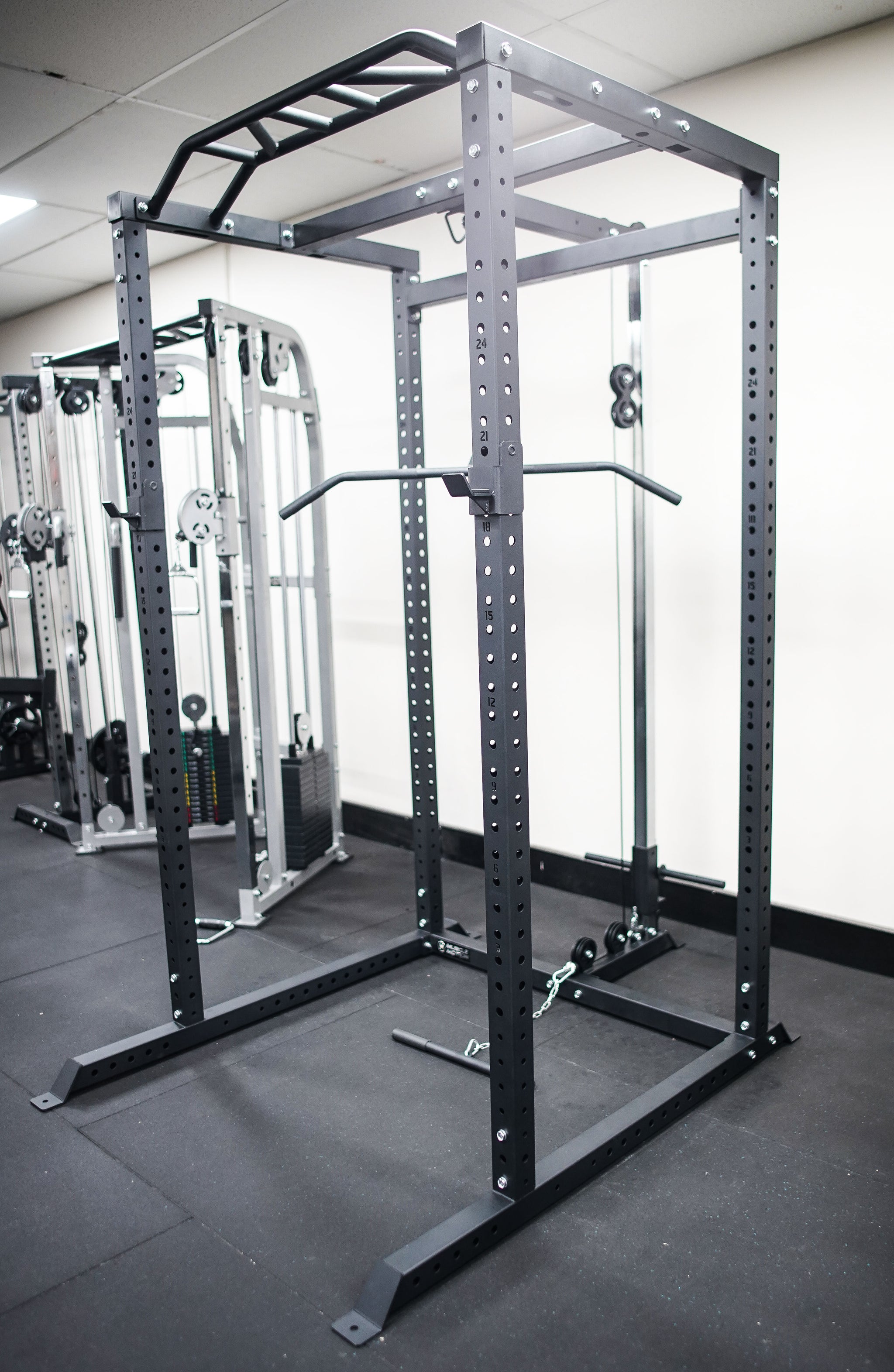 Muscle Motion Valor Power Rack with High Low Pulley – Gym Direct